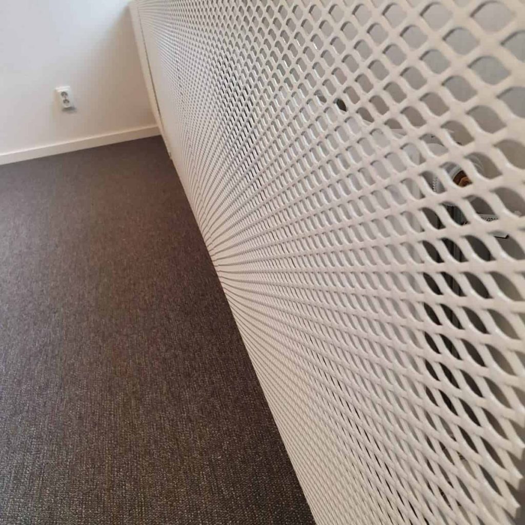 "Expanded metal as decorative mask on radiators"-Romboidal mesh 28x13 ...