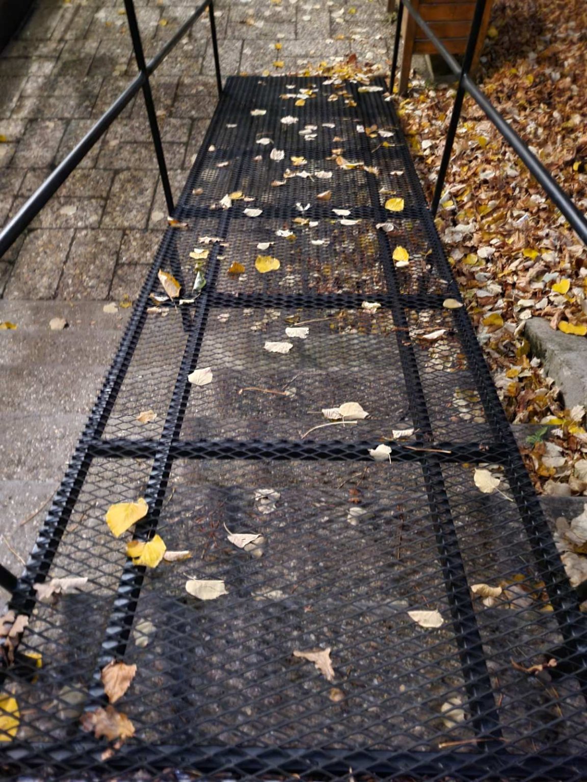 “Expanded metal mesh” Wheelchair Ramp in Belgrade – Metal tehnologija